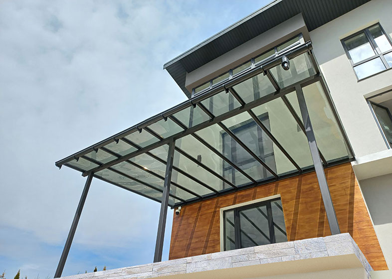 EZ GLAZE™ Glass-Like DIY Polycarbonate Roof Sheets | Palram Australia